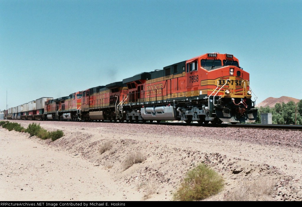 BNSF 7698